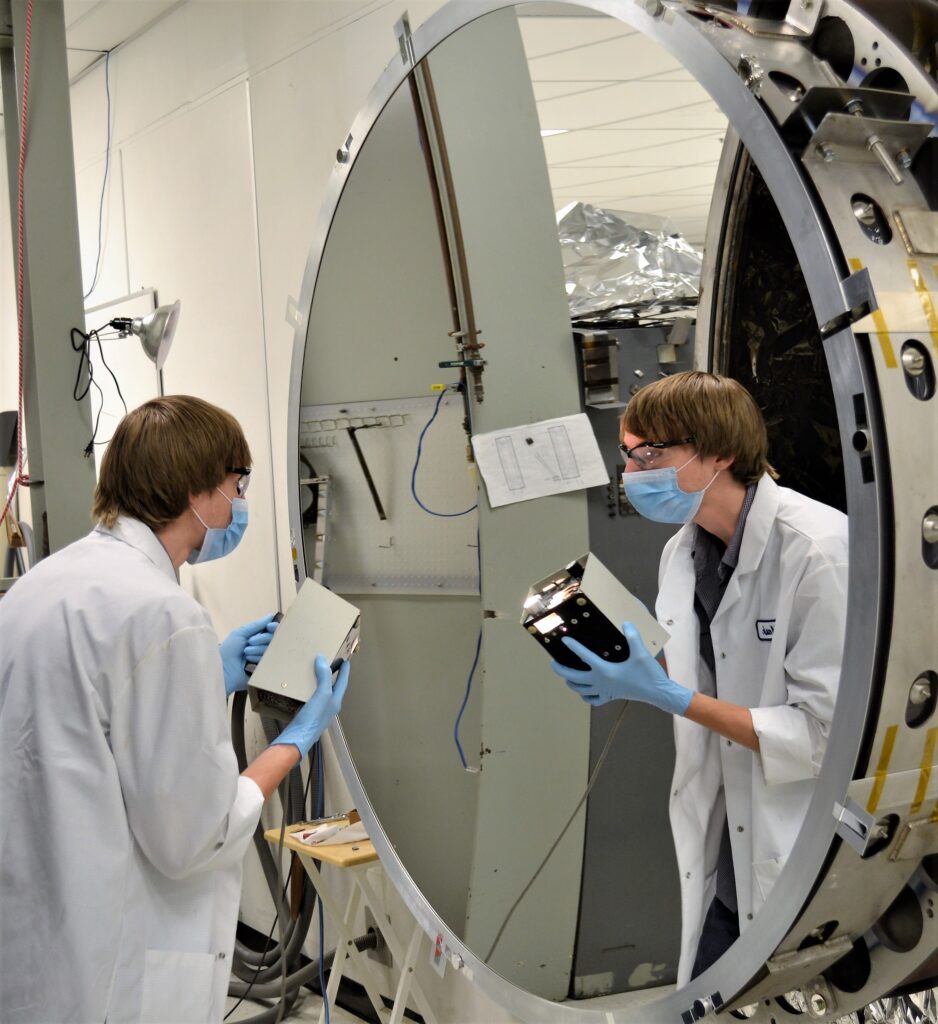 Optical Mirrors - Omega Optical